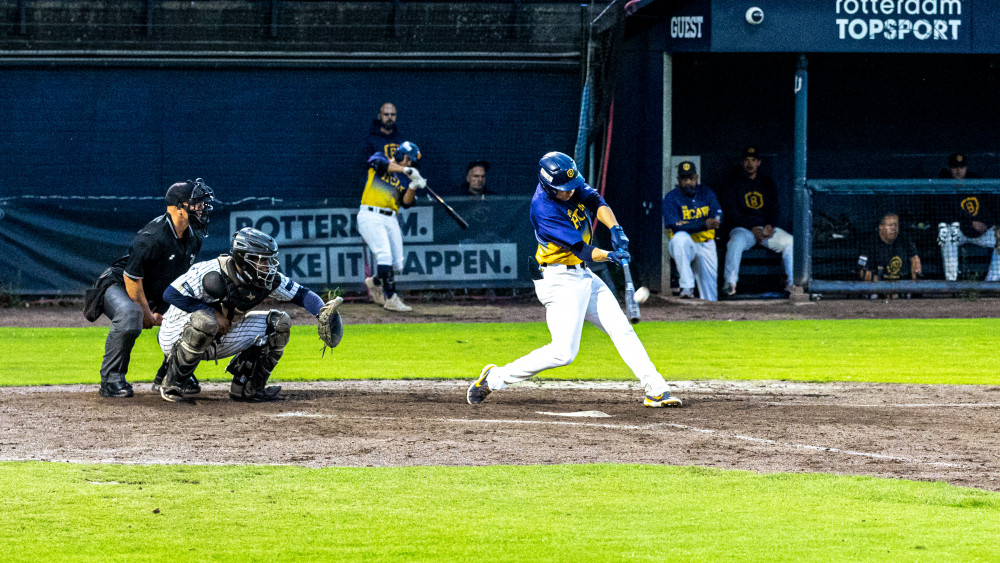 HCAW deelt eerste klap uit in Holland Series - NH Nieuws